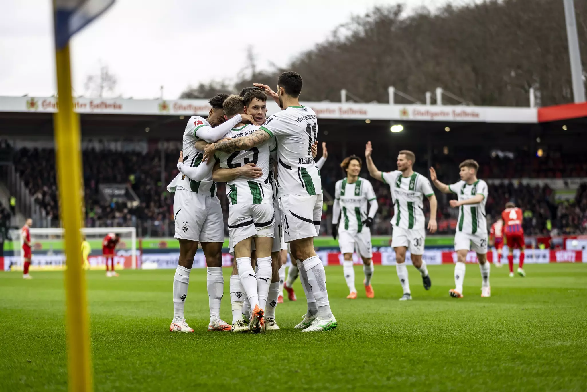 Hack und Ngoumou schießen Borussia zum 3:0 in Heidenheim | Borussia Mönchengladbach | Offizielle ...